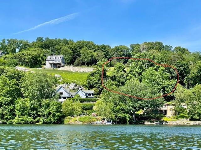 22 Candlewood Cmn, New Milford, CT 06776