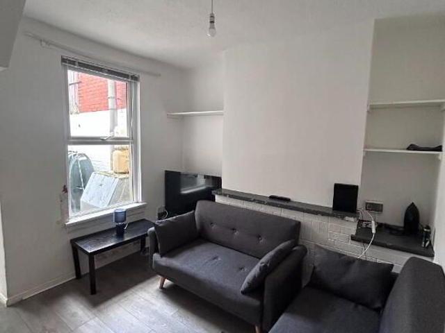 22 Carmel Street, Belfast, BT7 1QE