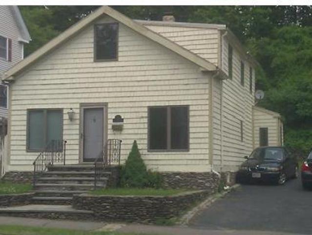 22 Cedar St, Wellesley, MA 02481