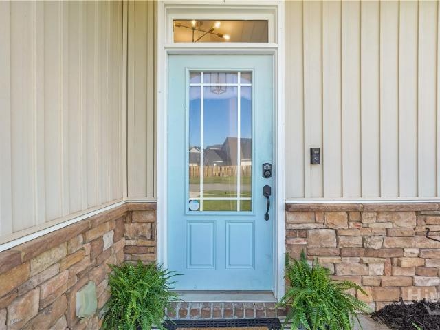 22 Chapel Lake N
