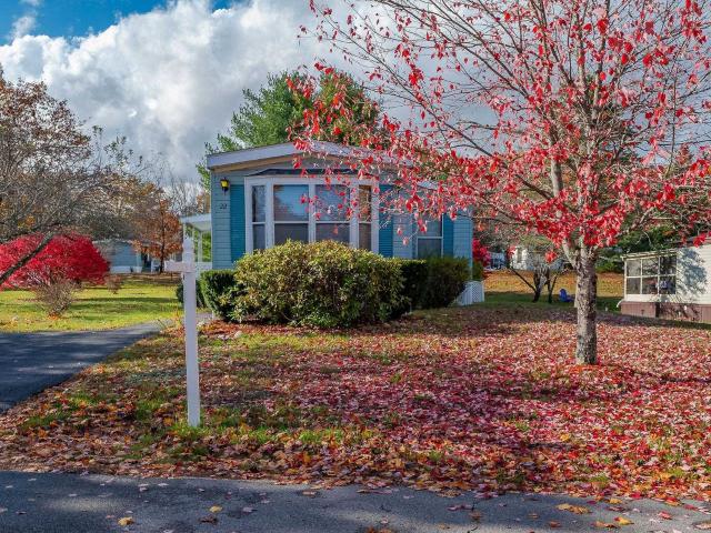 22 Cherokee Way, Rochester, NH 03867 | MLS #5066 | Compass