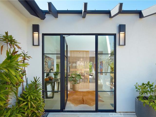 22 Cherry Hills Ln, Newport Beach, CA 92660 | MLS #NP25148