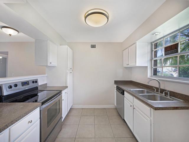22 Comares Ave, Unit 5A, St. Augustine, FL 32080 | MLS #243718 | Compass