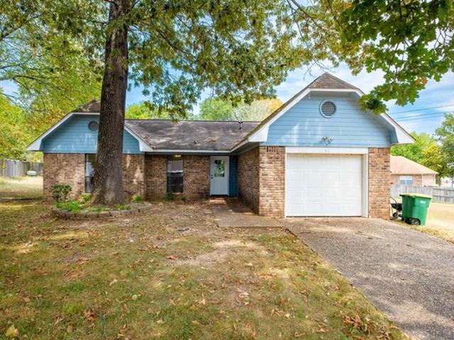 22 Connolly Ct, Little Rock, AR 72210