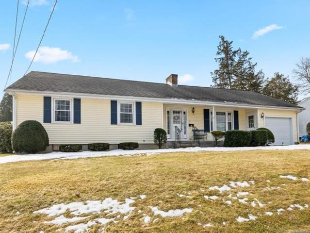 22 Cornell St, Plainville, CT 06062