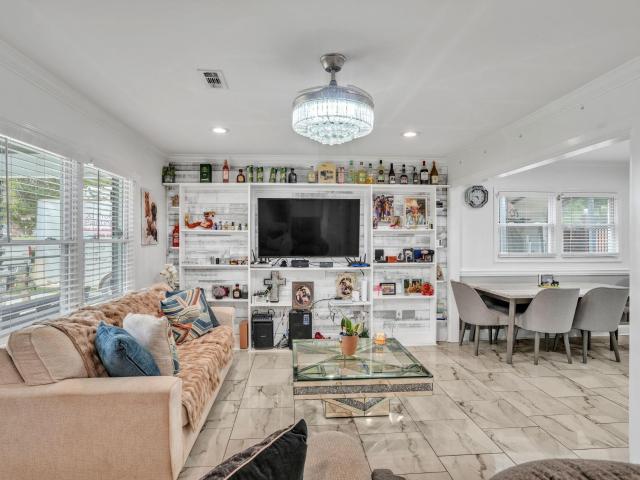 22 Costwold Terrace