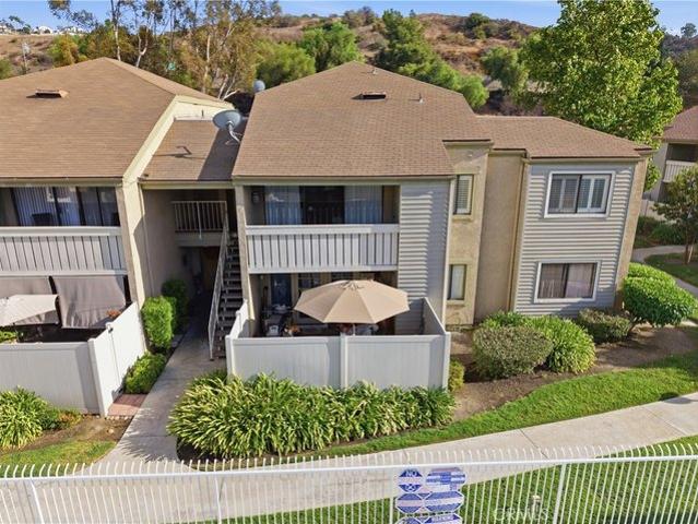 22 Country Mile Rd, Pomona, CA 91766