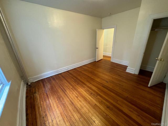 22 Clove Road 24C