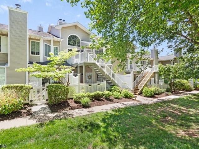 22 Crestmont Rd, Bedminster Twp, NJ 07921