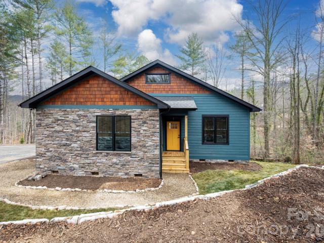 22 Deep Woods Rd, Weaverville, NC 28787 | MLS #4350 | Compass