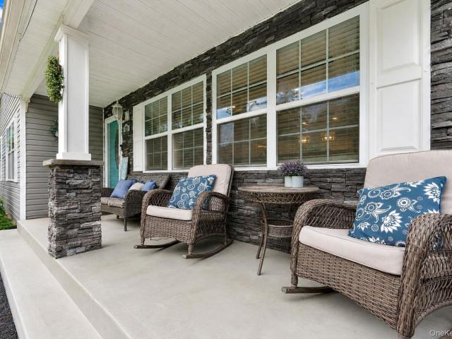 22 Deer Avenue