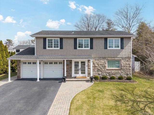 22 Delaware Ave, Jericho, NY 11753 | MLS #975136 | Compass
