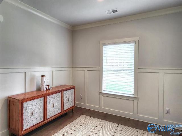 22 Desert Oak Court SW