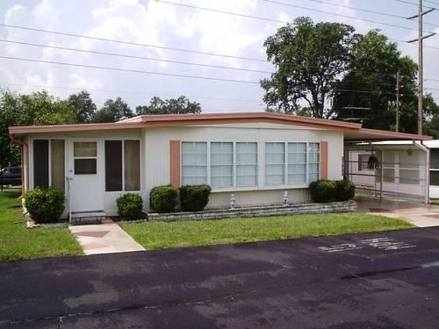 2/2 Double Wide Mobile w/Lot in Spanish Trails, Zephyrhills, FL for sale in Zephyrhills, Florida