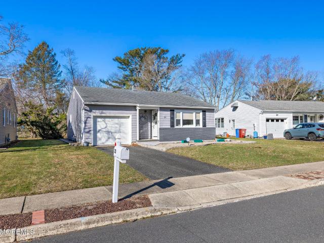 22 Down Ct, Toms River, NJ 08757 | Compass