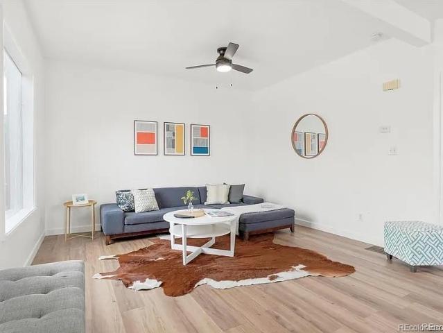 22 E Exposition Avenue