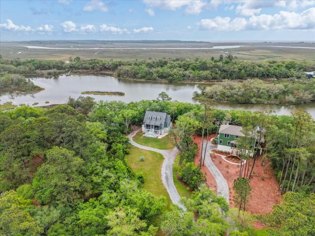 22 E Vista Boulevard