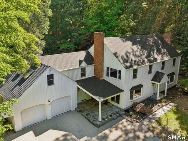 22 E Woods Rd, Roxbury, CT 06783