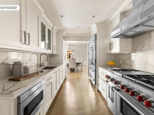 22 E 82ND Street 5