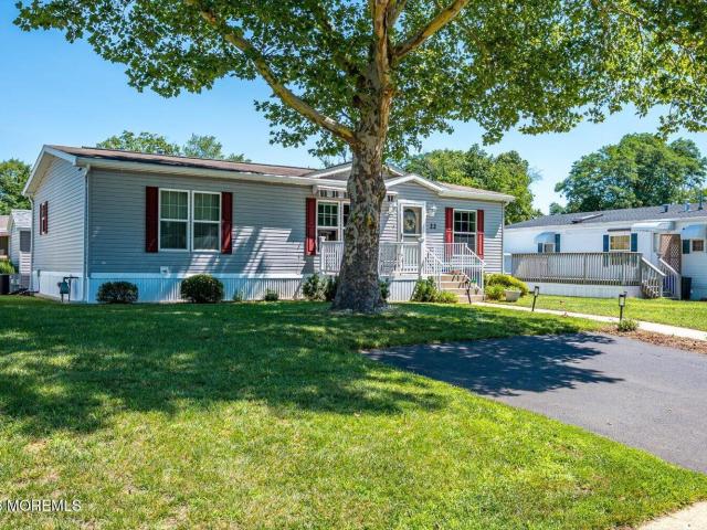 22 Easy Street