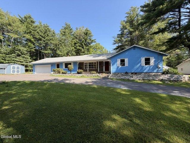 22 Elm Lane Ext, Greenville, NY 12083