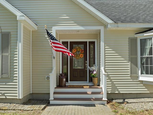 22 Fairway Dr, Ashland, NH 03217 | MLS #5085 | Compass