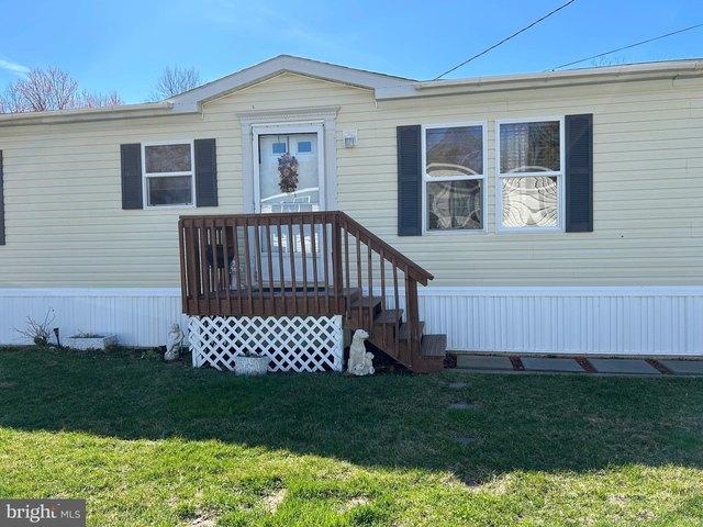 22 Finch St, Browns Mills, NJ 08015