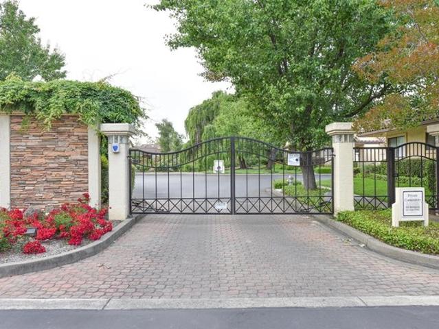 22 Fountain Grove Cir, Napa, CA 94558