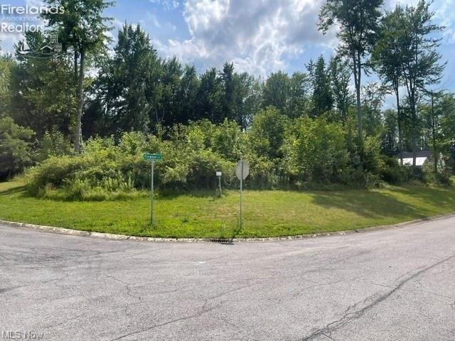 22 Foxwood Cir, Wakeman, OH 44889