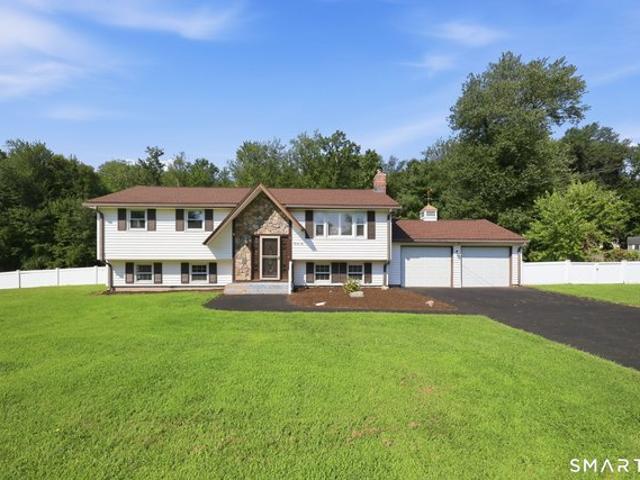 22 Geraldine Dr, Ellington, CT 06029