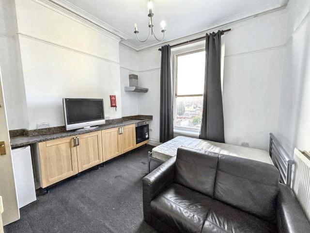 22 Gloucester Road, Avonmouth, Bristol BS11, Studio to rent, £875 pcm | PrimeLocation
