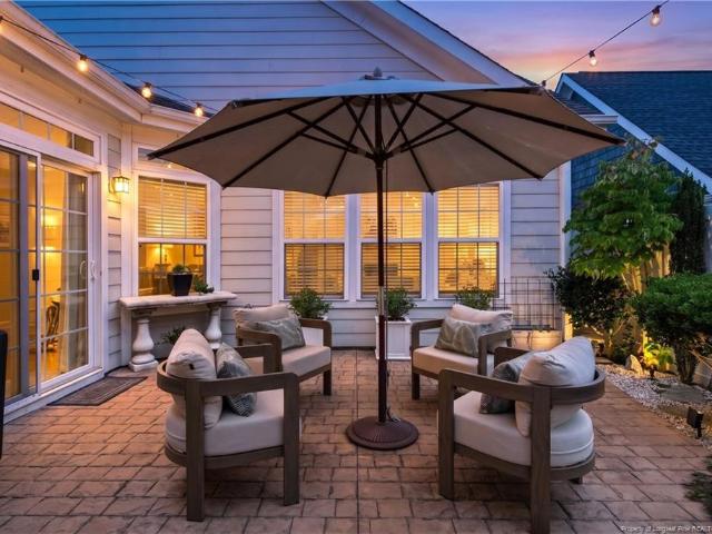 22 Glenwood Court