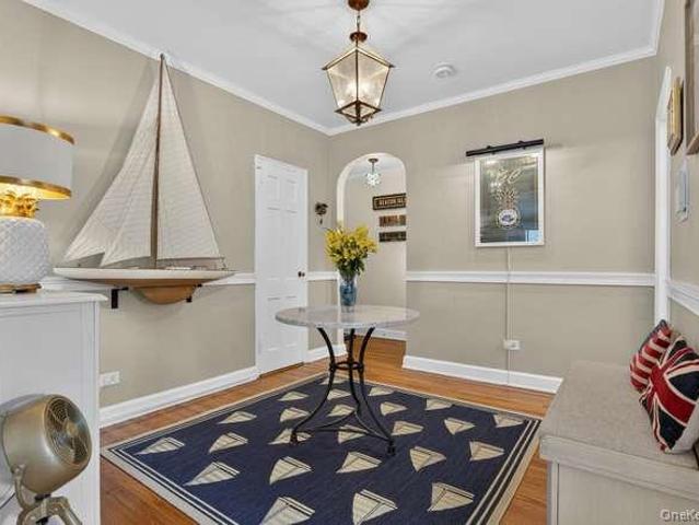 22 Hamilton Place H3