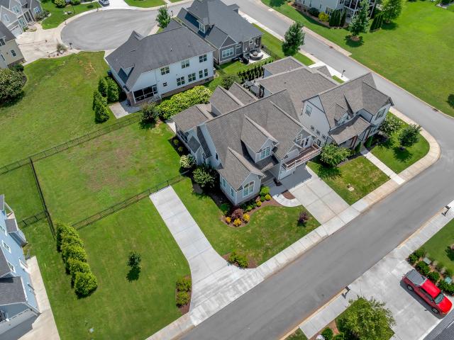 22 Hammock Dr