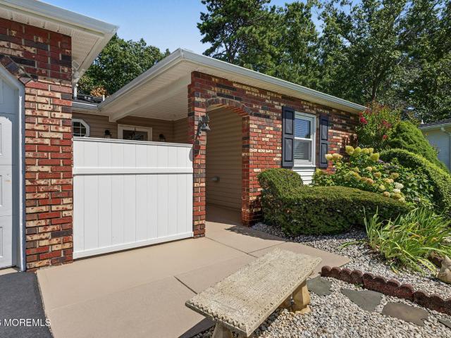 22 Higgins Court