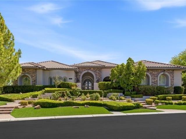 22 Highland Creek Dr, Henderson, NV 89052