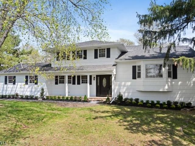 22 Hillcrest Rd, Hillsborough Twp, NJ 08844