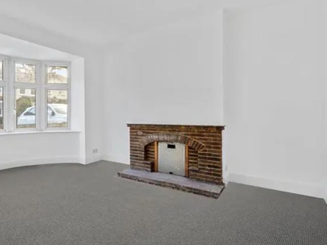 22 Hoppingwood Avenue, London, KT3 4JX, United Kingdom | 3 bed house for rent #139067680 | Rentberry