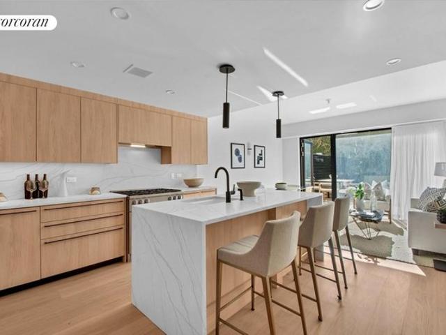 22 Huntington St, Brooklyn, NY 11231