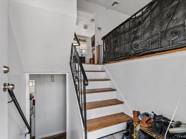 22 Hudson Place