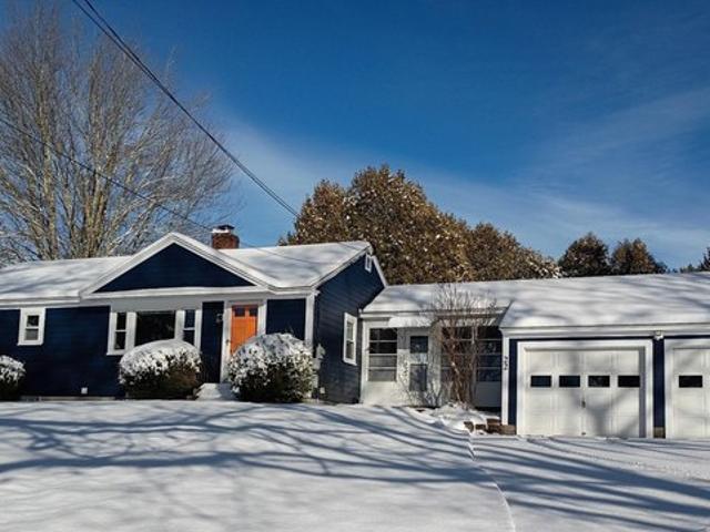 22 Indian Ridge Rd, Hopkinton, NH 03229