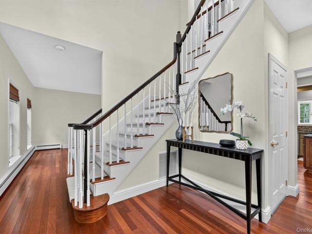22 Indian Wells Road