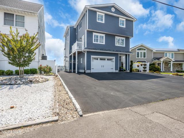 22 Island Drive