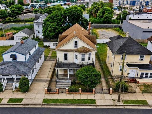 22 Kendig Pl, Hempstead, NY 11550