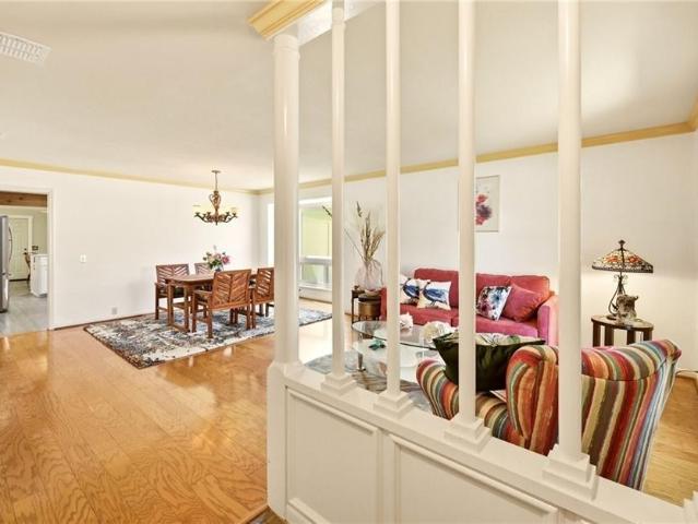 22 Lake Shore Drive