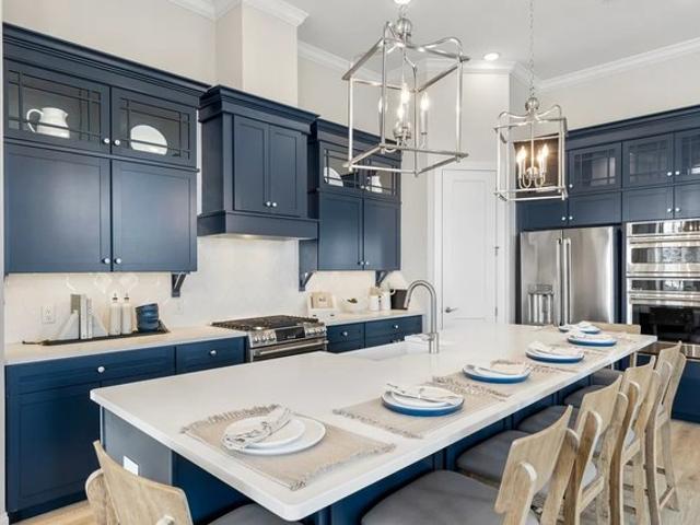 22 Larkspur Ln, Township of Manalapan, NJ 07726