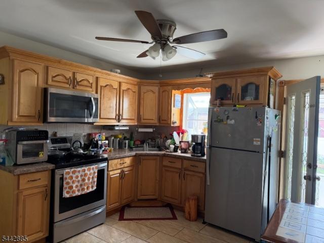 22 Longview Ave