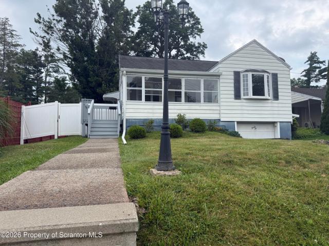 22 Luzerne Avenue