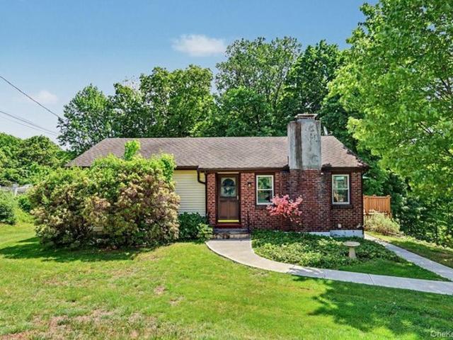 22 Manor Way, Brewster, NY 10509