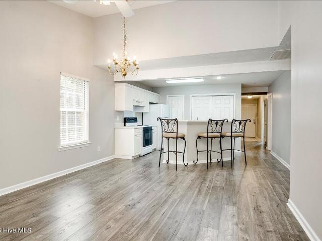 22 Macaulay Place
